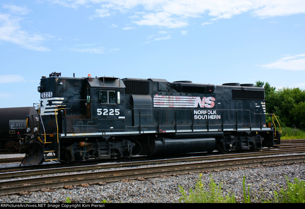 NS 5225
